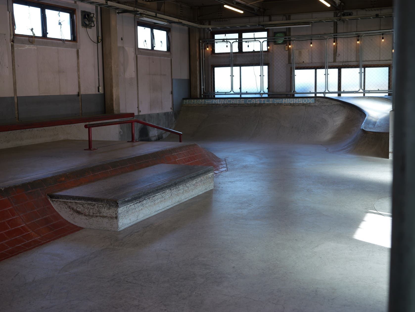 埼玉県川口市のスケートパーク/ 音出しOK/ イベントスペース/ 撮影スタジオ/ 駐車場完備の写真1