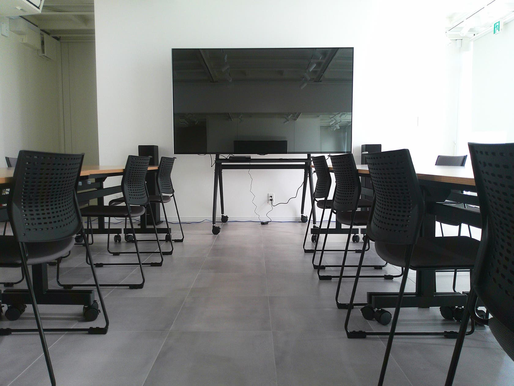 【Community】✨U-SPACE小田原 店✨大鏡や大型モニターなどが充実しています♪Wi-Fi/小田原市の写真4