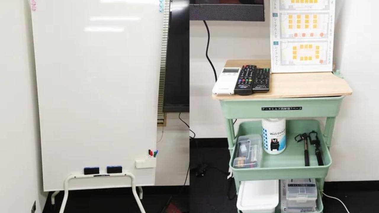 🎄12月限定【西新宿駅4分】高速WiFi/モニター/プロジェクター/最大収容人数16名/会議・セミナー・研修・撮影・控室に最適の写真8