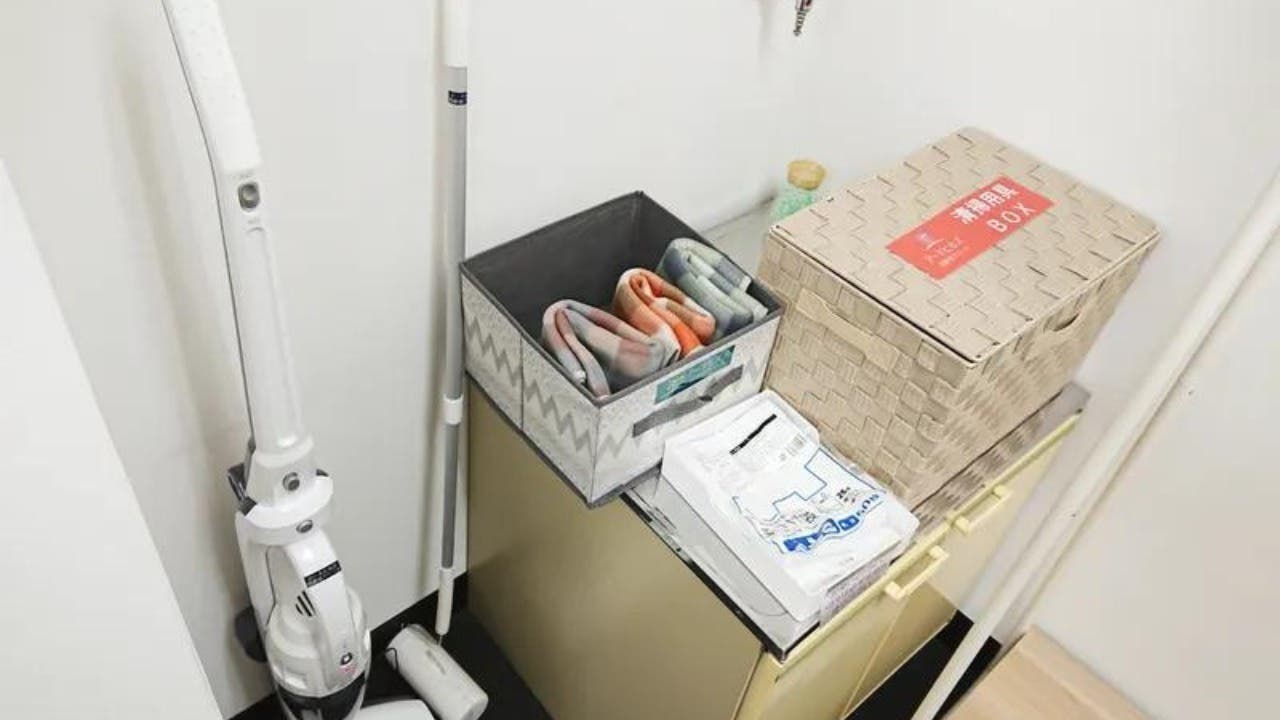 🎄12月限定【西新宿駅4分】高速WiFi/モニター/プロジェクター/最大収容人数16名/会議・セミナー・研修・撮影・控室に最適の写真18