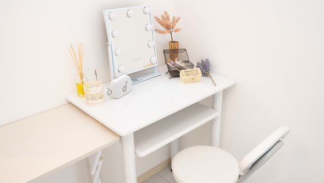 横浜駅5分|電動ベッド|完全個室|エレベーター付|備品充実|夢を叶えるセラピスト専用サロン。白を基調とした花に彩られる癒し空間。の写真11