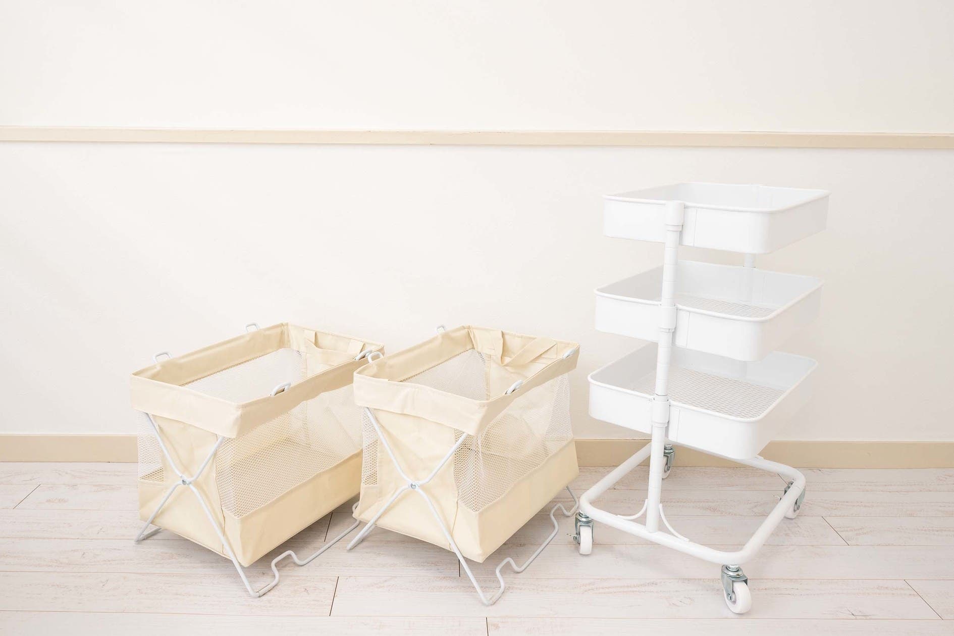 横浜駅5分｜電動ベッド｜完全個室｜エレベーター付｜備品充実｜夢を叶えるセラピスト専用サロン。白を基調とした花に彩られる癒し空間。の写真18