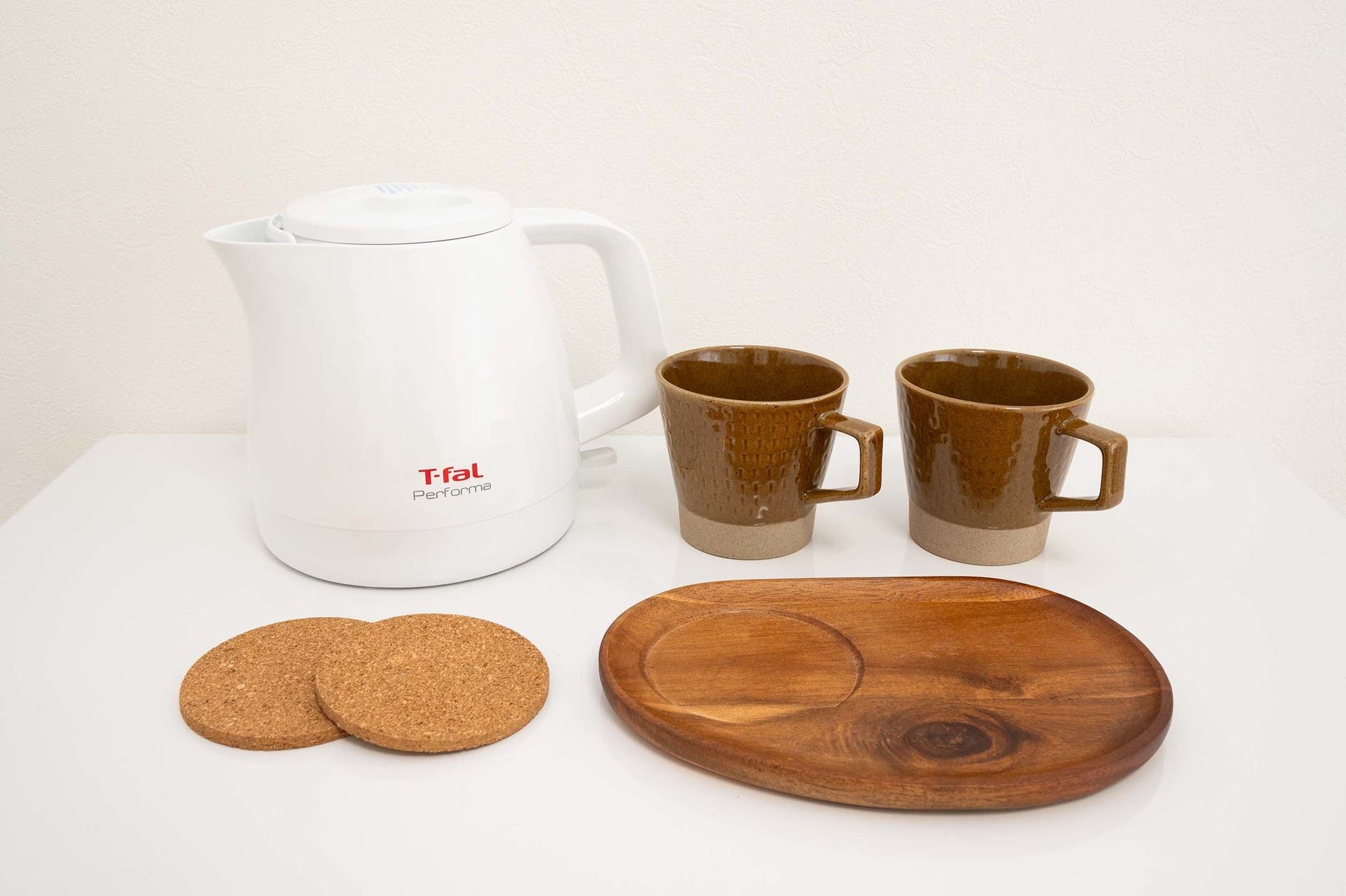 横浜駅5分｜電動ベッド｜完全個室｜エレベーター付｜備品充実｜夢を叶えるセラピスト専用サロン。白を基調とした花に彩られる癒し空間。の写真21