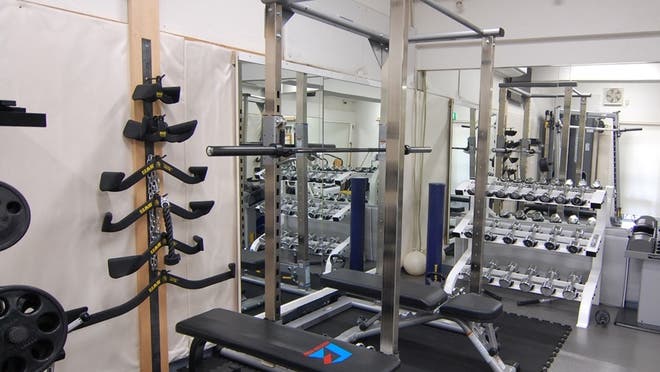 レンタルジムYKLAND 無料駐車場完備の写真4