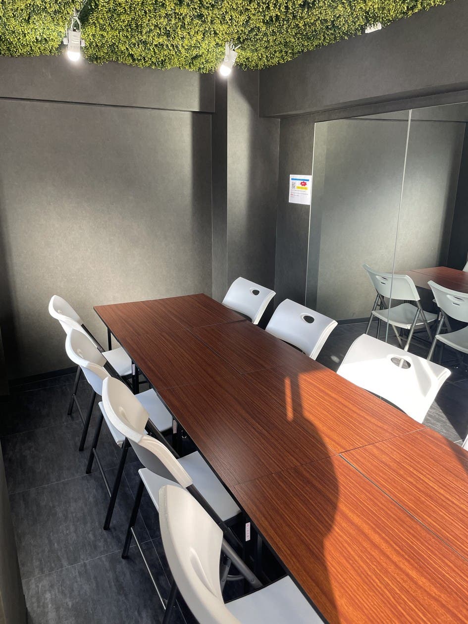 【Bスタジオ】＜激安！＞【新宿駅6番出口徒歩1分】激しいダンス・大声は禁止‼︎ヨガ・ピラティス・貸事務所等に！防音スタジオです。の写真5