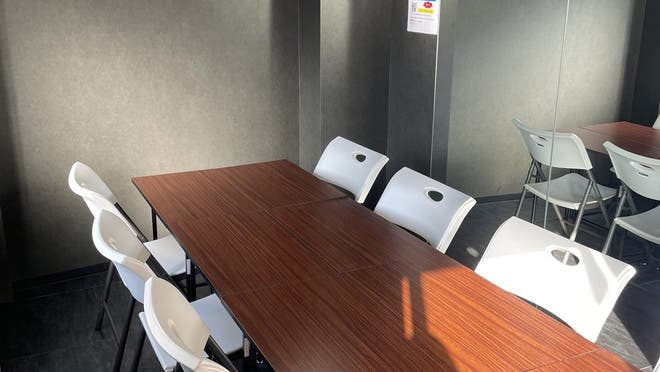 【Bスタジオ】<激安!>【新宿駅6番出口徒歩1分】激しいダンス・大声は禁止‼︎ヨガ・ピラティス・貸事務所等に!防音スタジオです。の写真5