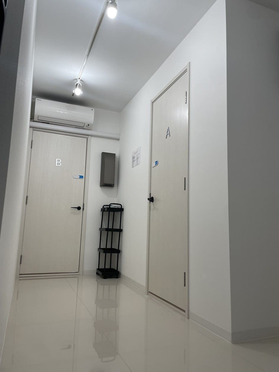 【Bスタジオ】＜激安！＞【新宿駅6番出口徒歩1分】激しいダンス・大声は禁止‼︎ヨガ・ピラティス・貸事務所等に！防音スタジオです。の写真8