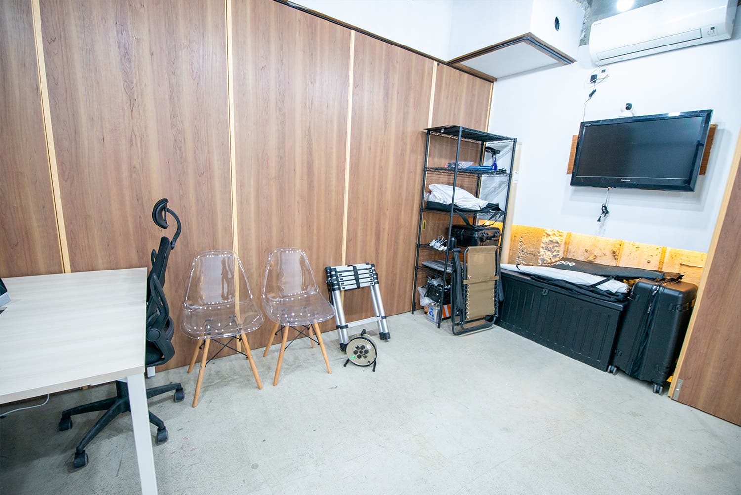 長野駅徒歩6分！中央通りの街中レンタル撮影スタジオの写真6