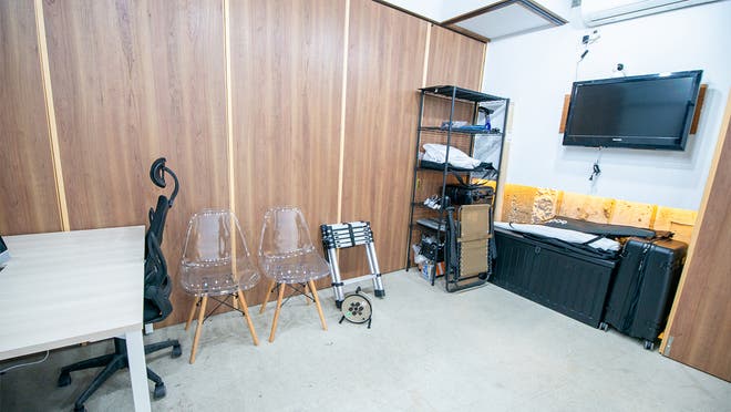 長野駅徒歩6分!中央通りの街中レンタル撮影スタジオの写真6