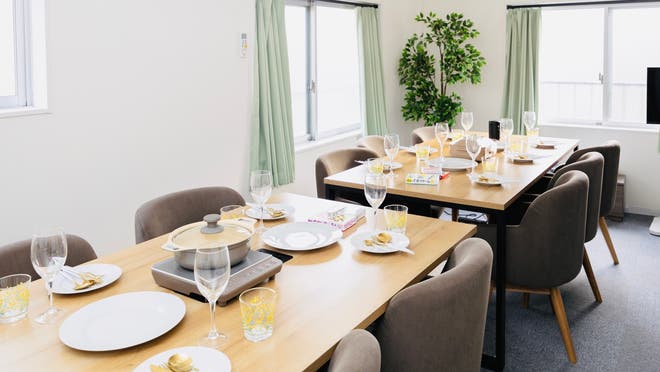 【🎊オープンSALL🎊】設備全て無料🌸豊島区役所すぐ✨パーティ・会議・ママ会🍷映え照明・プロジェクターあり!池袋駅徒歩6分♪の写真1