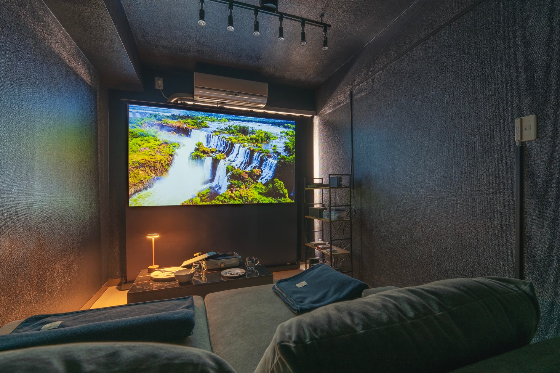 スペモ🎥クリスマス🎄池袋駅徒歩3分🚶‍♀️プロジェクター🎞デート💞映画鑑賞💫誕生日会🎂624_CINEMA池袋の写真7