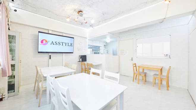 ⭐️65型のモニター(無料)⭐️ミーティングや打ち合わせに嬉しいコーヒー飲み放題の写真2