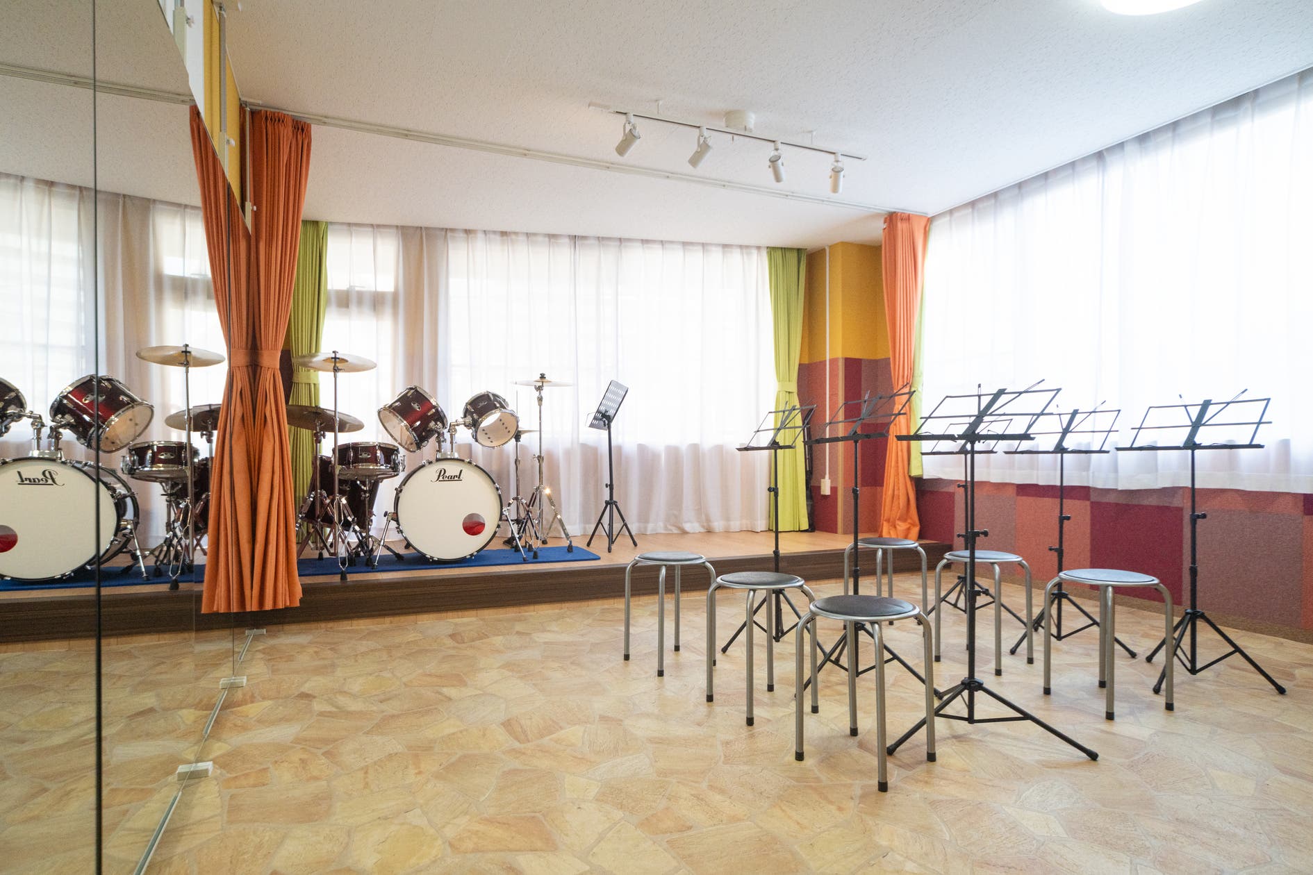 小田急相模原駅5分　ドラムが叩ける音楽スタジオ　楽器演奏・声楽可能　24時間楽器演奏の写真5