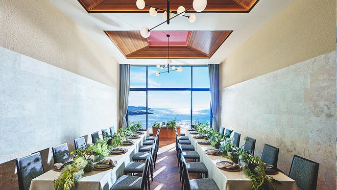 【サザンチャペル キラナリゾート沖縄】メインダイニングSURAの写真1
