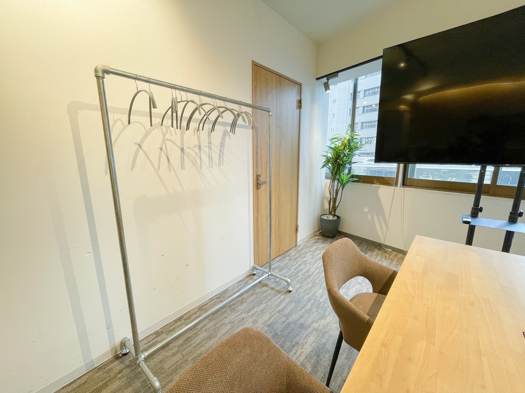 渋谷駅徒歩30秒｜21名個室｜ミーティング｜セミナー｜商談｜ボードゲーム｜推し会｜パーティー｜当日予約歓迎の写真7