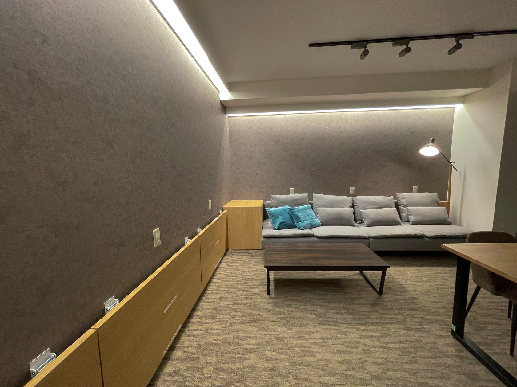 渋谷駅徒歩30秒｜21名個室｜ミーティング｜セミナー｜商談｜ボードゲーム｜推し会｜パーティー｜当日予約歓迎の写真21