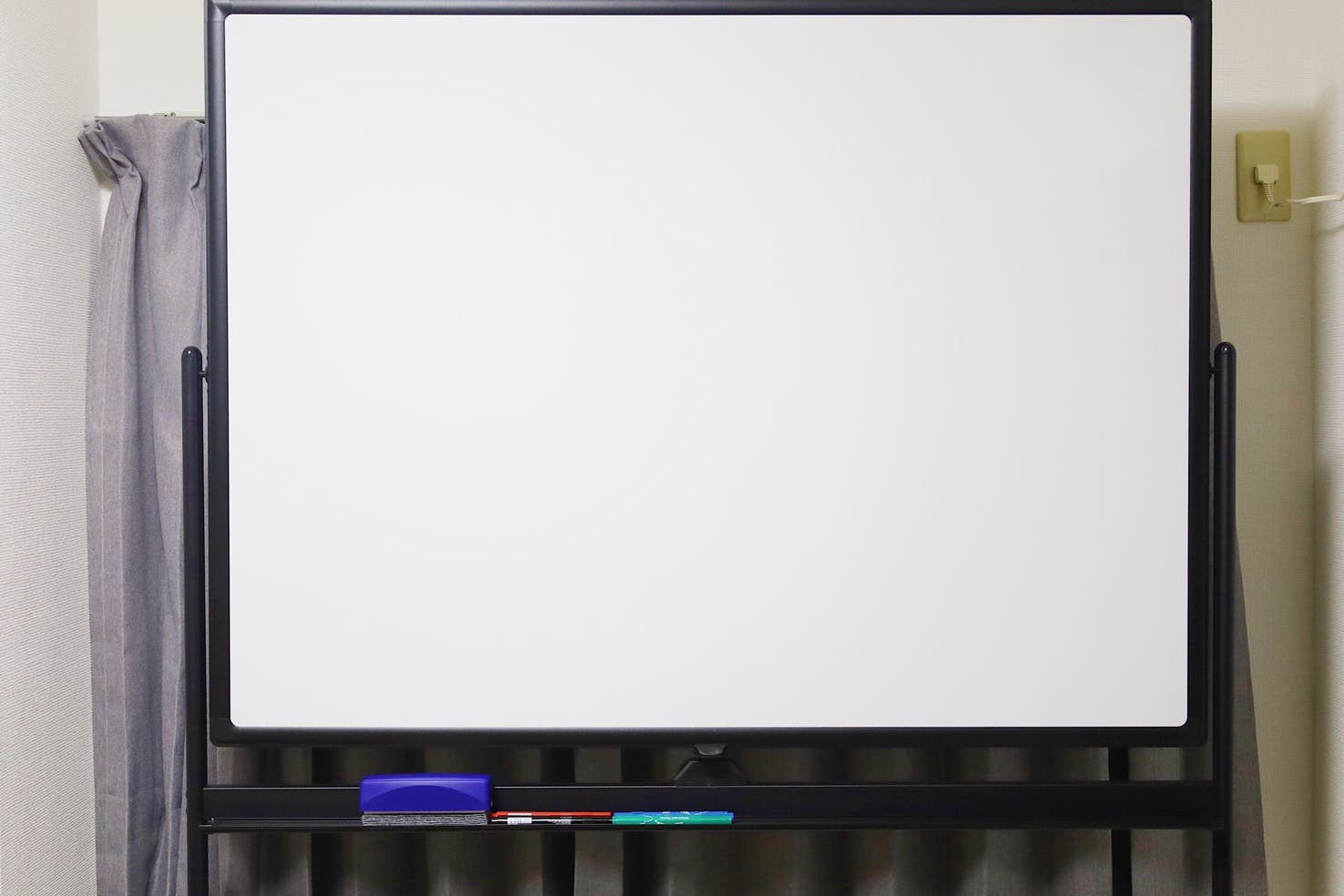 【鶴見駅1分】横浜鶴見ワイズスクエア  完全個室(16名) 駅そば/安価/綺麗/窓有/EV有/Wifi/モニタの写真7