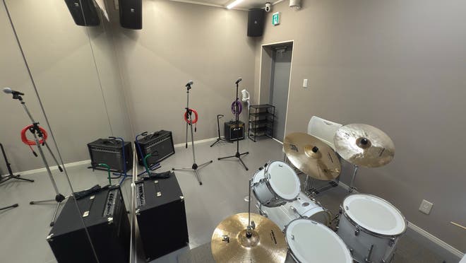 ちょっとした音楽スタジオ5F 駅から徒歩3分(階段5F)の写真2