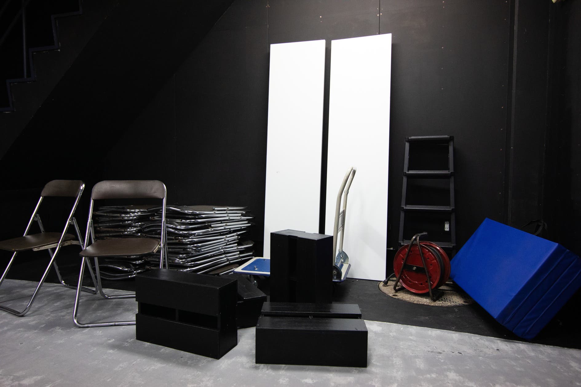 地下室とハウススタジオを併設した撮影スタジオ　撮影・編集の代行も可能　機材・衣装・小道具完備の写真8