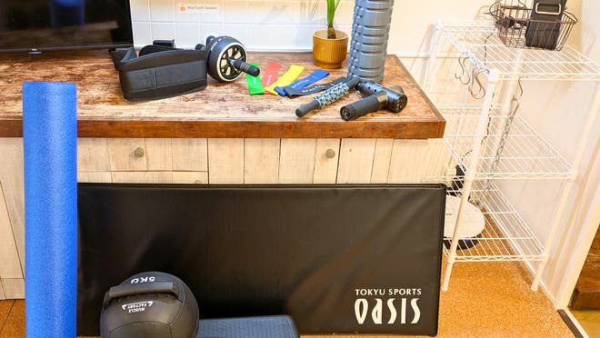 西海岸テイストの完全個室、スミスマシン、ケーブル、固定ダンベル1~30㎏、4名様までご利用可能!の写真13