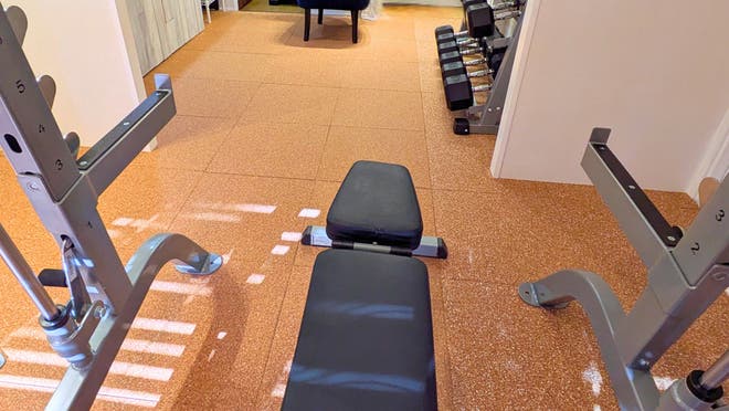 西海岸テイストの完全個室、スミスマシン、ケーブル、固定ダンベル1~30㎏、4名様までご利用可能!の写真6