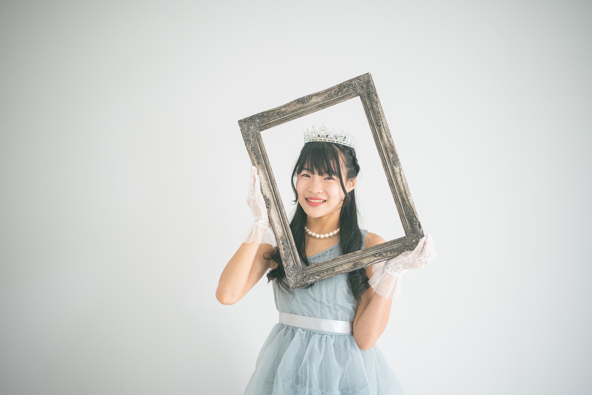 白を基調とした自然光豊かな撮影スタジオの写真12