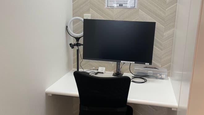 809号室💺【UENO 2nd】1名個室🌟電源⚡Wi-Fi🛜 27インチモニター🖥️WEB会議☎️面接/勉強🖋充電器有り📱の写真1