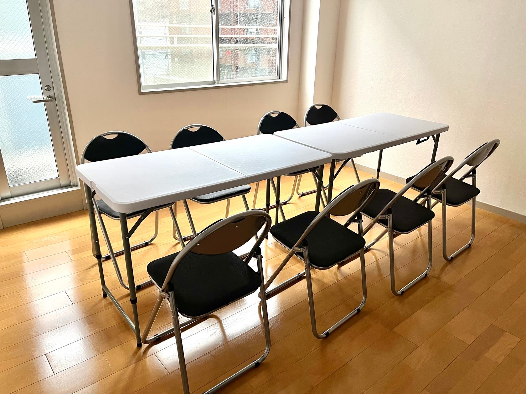 薬院駅最寄りの貸し会議室【会議、面接等に便利】ホワイトボード・施術ベッドの写真9