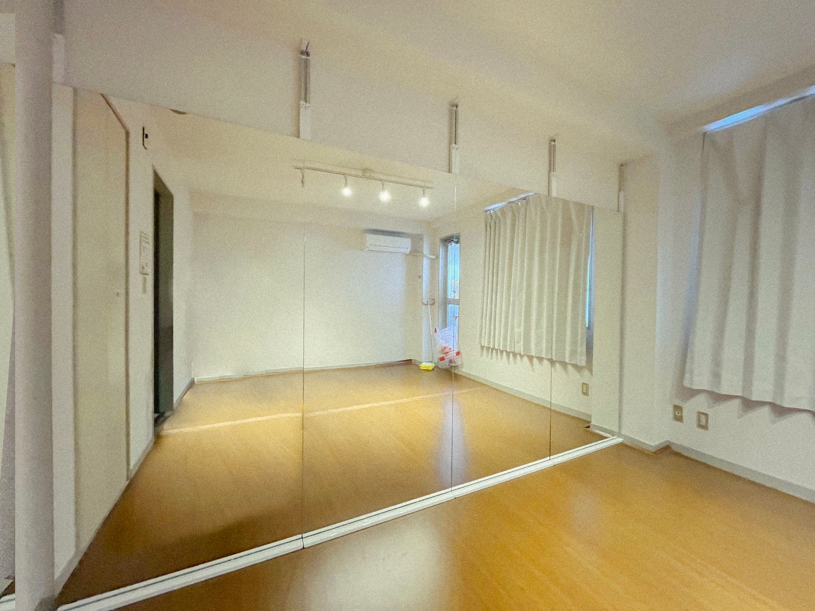 薬院駅最寄りのダンススタジオ！少人数・個人練習向きの写真4