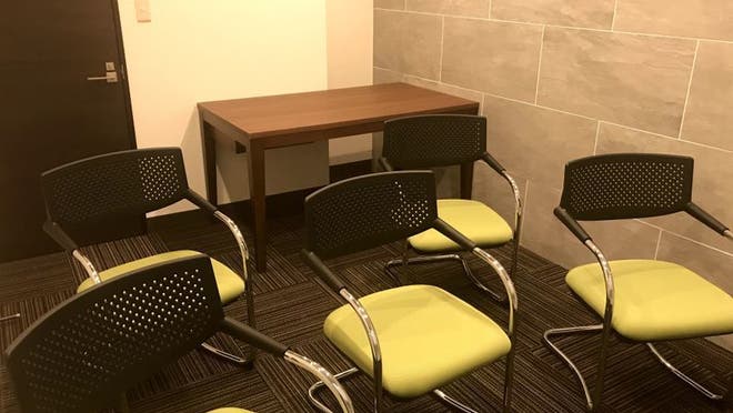 RAKUNA 上野MR2【上野駅徒歩1分】最適6名☆シンプルで高級感のあるゆったりとした広さ、会議や打合せの利用に最適!の写真6