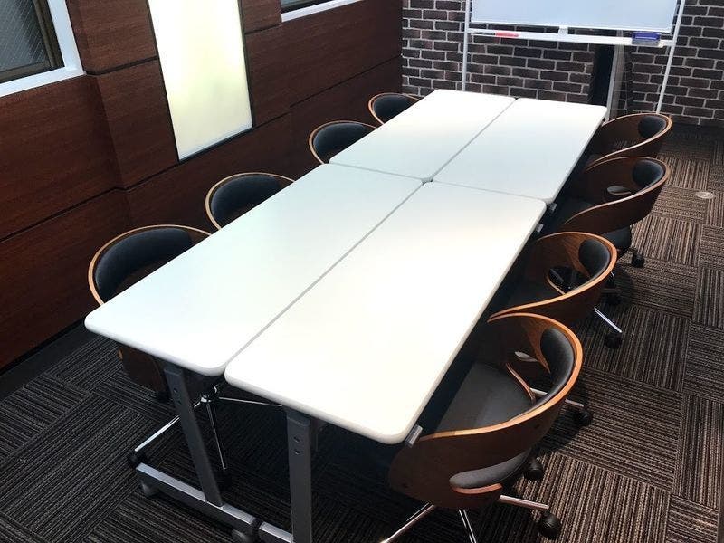 RAKUNA 上野MR１【上野駅徒歩1分】最適8名☆ゆったりとした広さのスペース、会議や打合せの利用に最適！の写真5