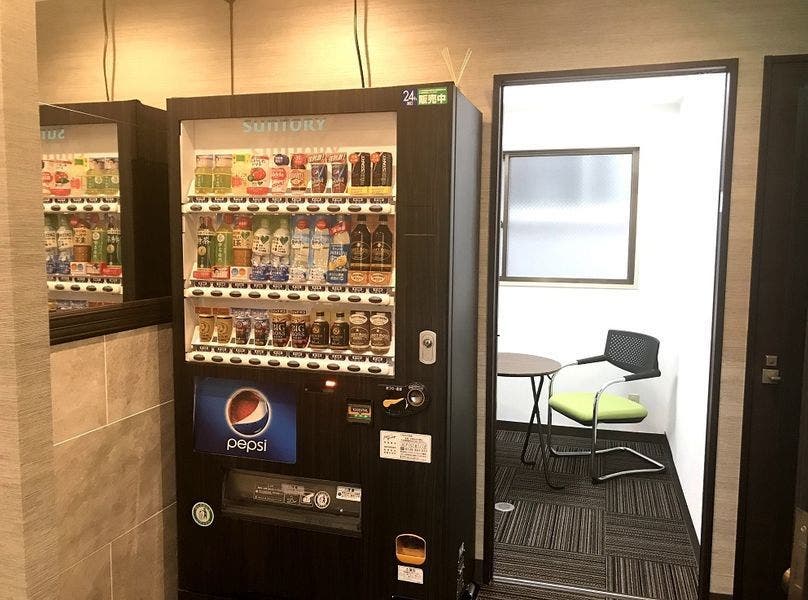 RAKUNA上野MR3　上野駅徒歩1分！少人数での打ち合わせ・レッスンに最適なレンタルスペースです♪の写真8