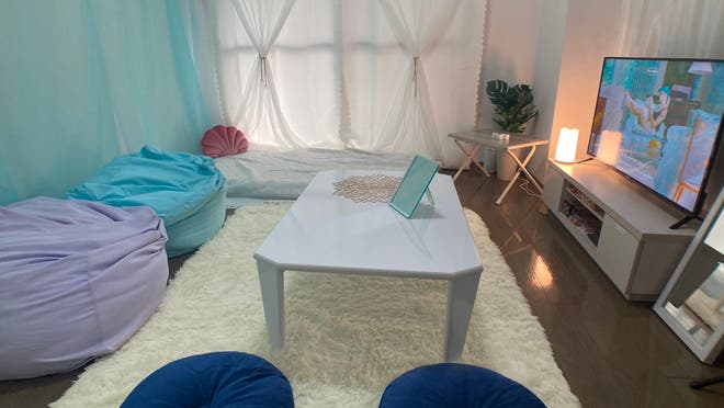 大阪梅田🎈防犯カメラ無し💛デートに人気🎈ゴロゴロくつろげる角部屋💛動画・映画鑑賞・ボドゲ・ごみ捨て〈ラグーン梅田〉の写真3