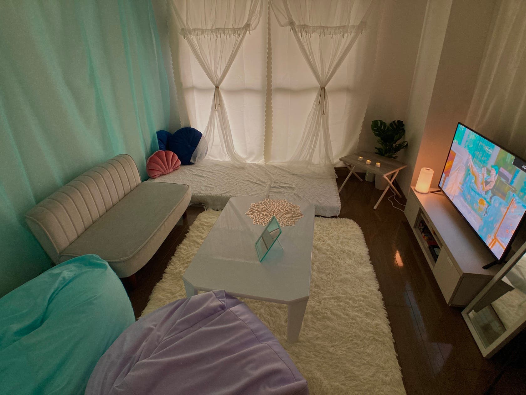 大阪梅田🎈防犯カメラ無し💛デートに人気🎈ゴロゴロくつろげる角部屋💛動画・映画鑑賞・ボドゲ・ごみ捨て〈ラグーン梅田〉の写真5