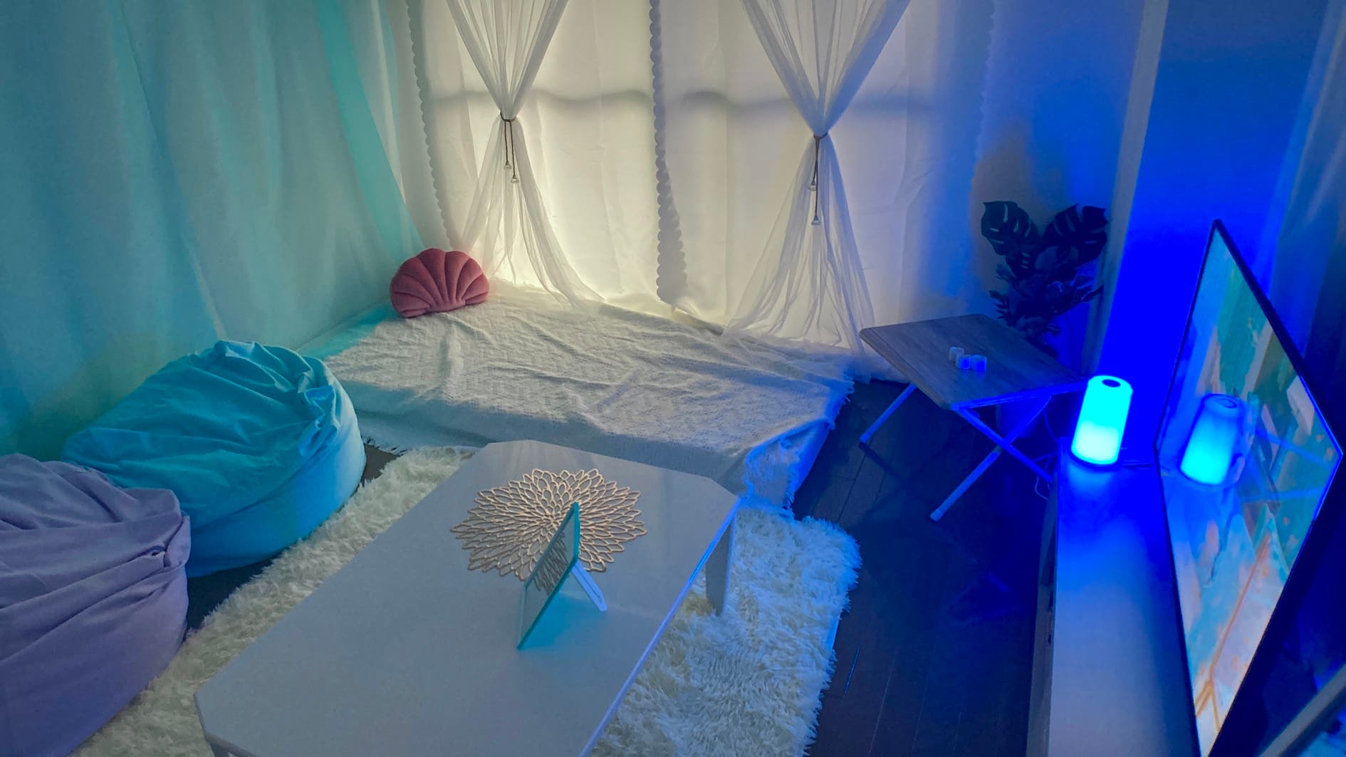 大阪梅田🎈防犯カメラ無し💛デートに人気🎈ゴロゴロくつろげる角部屋💛動画・映画鑑賞・ボドゲ・ごみ捨て〈ラグーン梅田〉の写真7