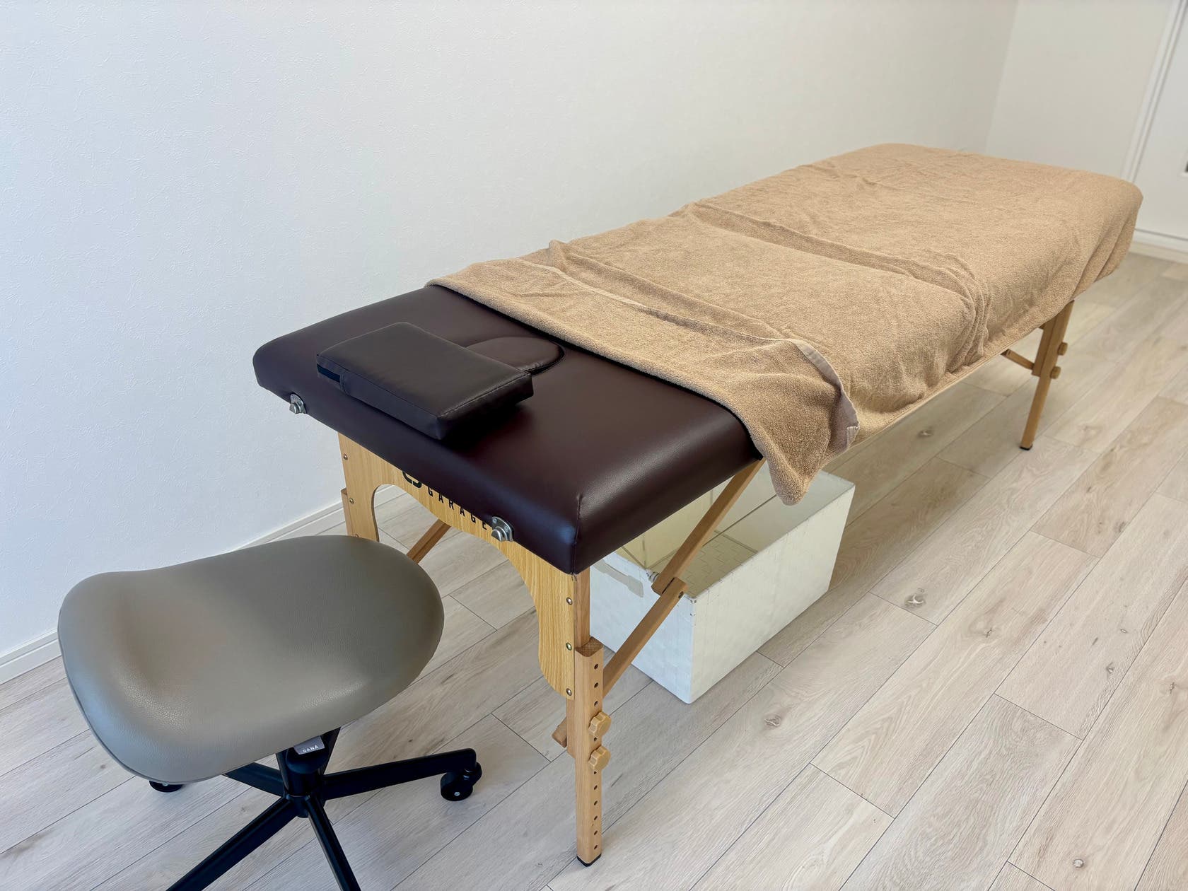 アパート個室503【鹿児島中央駅徒歩８分】エステ／マッサージ／ネイルの写真2