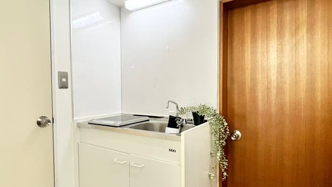 NEW!【JR神田駅3分】最大30名/光無料Wifi/会議・撮影・懇親会・推し会・女子会・ボドゲ等!飲食🍷可!の写真12