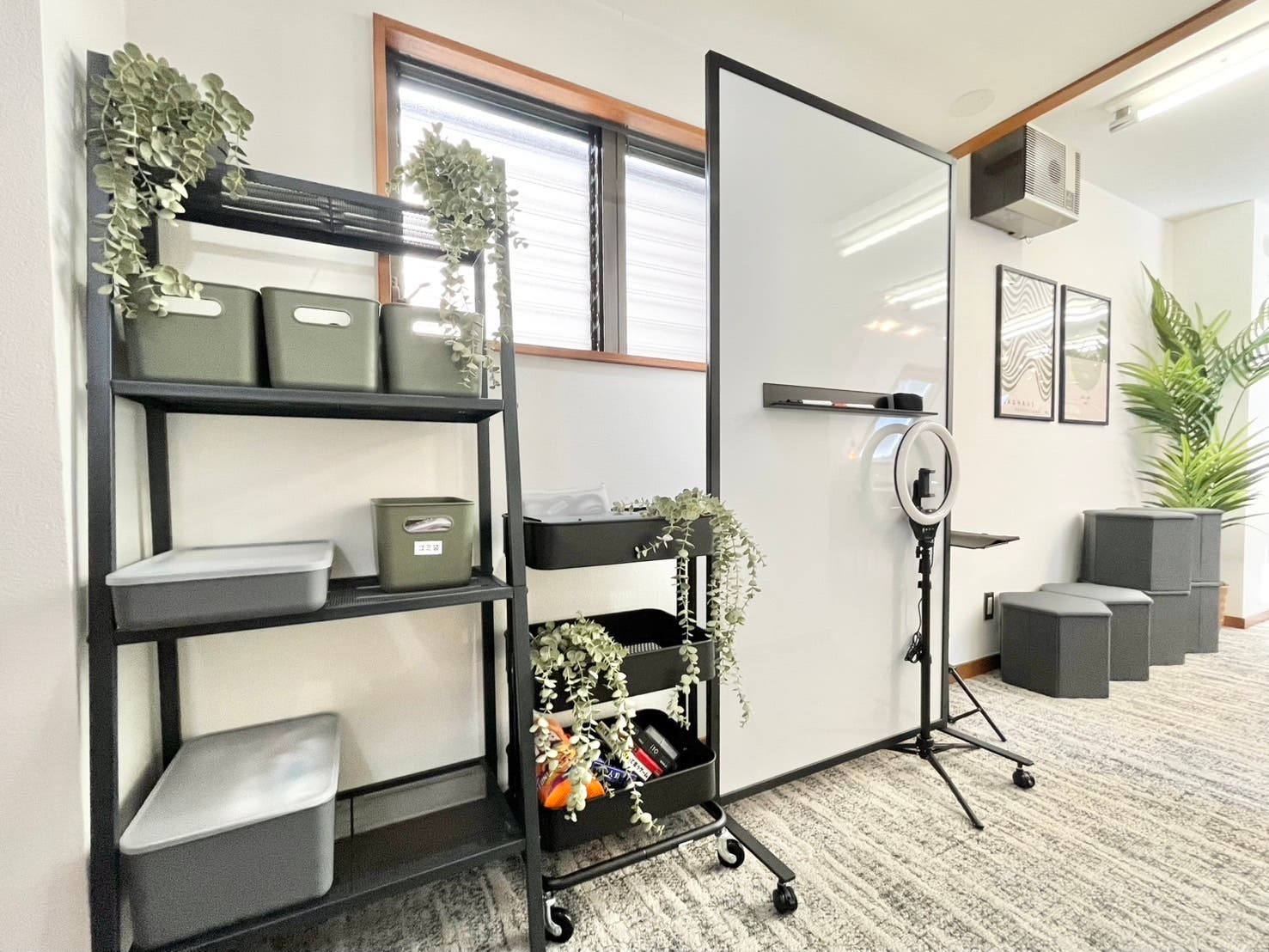 NEW!【JR神田駅3分】最大30名/光無料Wifi/会議・撮影・懇親会・推し会・女子会・ボドゲ等！飲食🍷可！の写真13