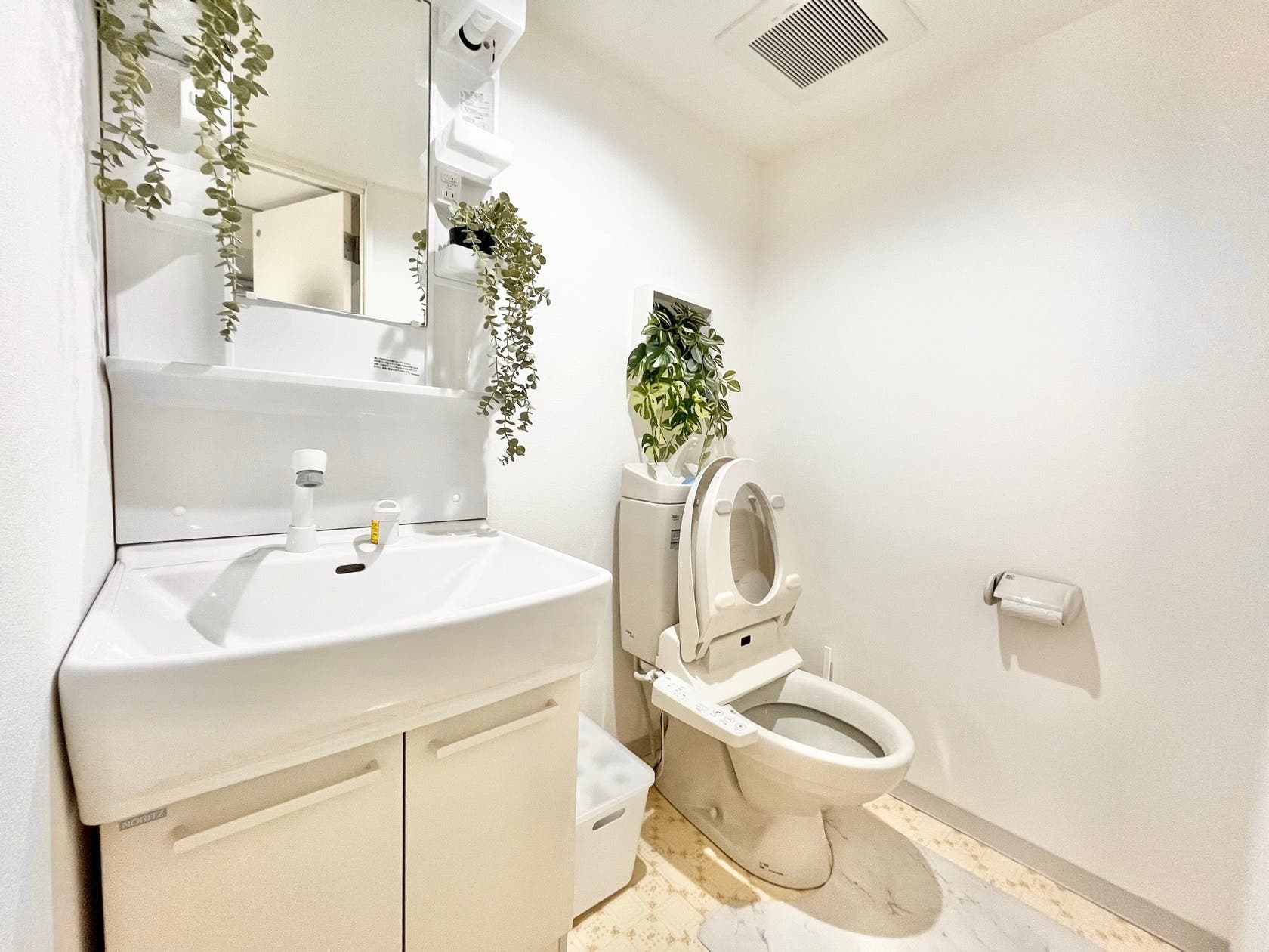 NEW!【JR神田駅3分】最大30名/光無料Wifi/会議・撮影・懇親会・推し会・女子会・ボドゲ等！飲食🍷可！の写真15