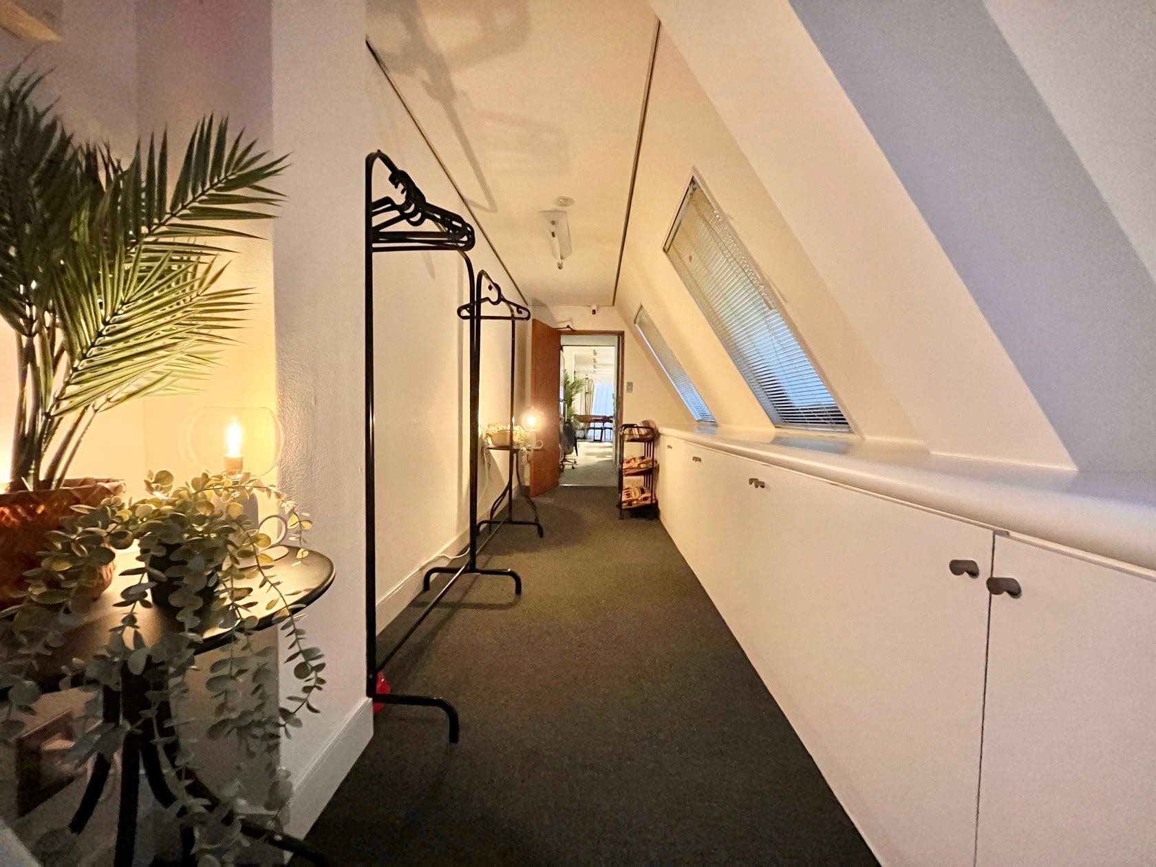 NEW!【JR神田駅3分】最大30名/光無料Wifi/会議・撮影・懇親会・推し会・女子会・ボドゲ等！飲食🍷可！の写真18