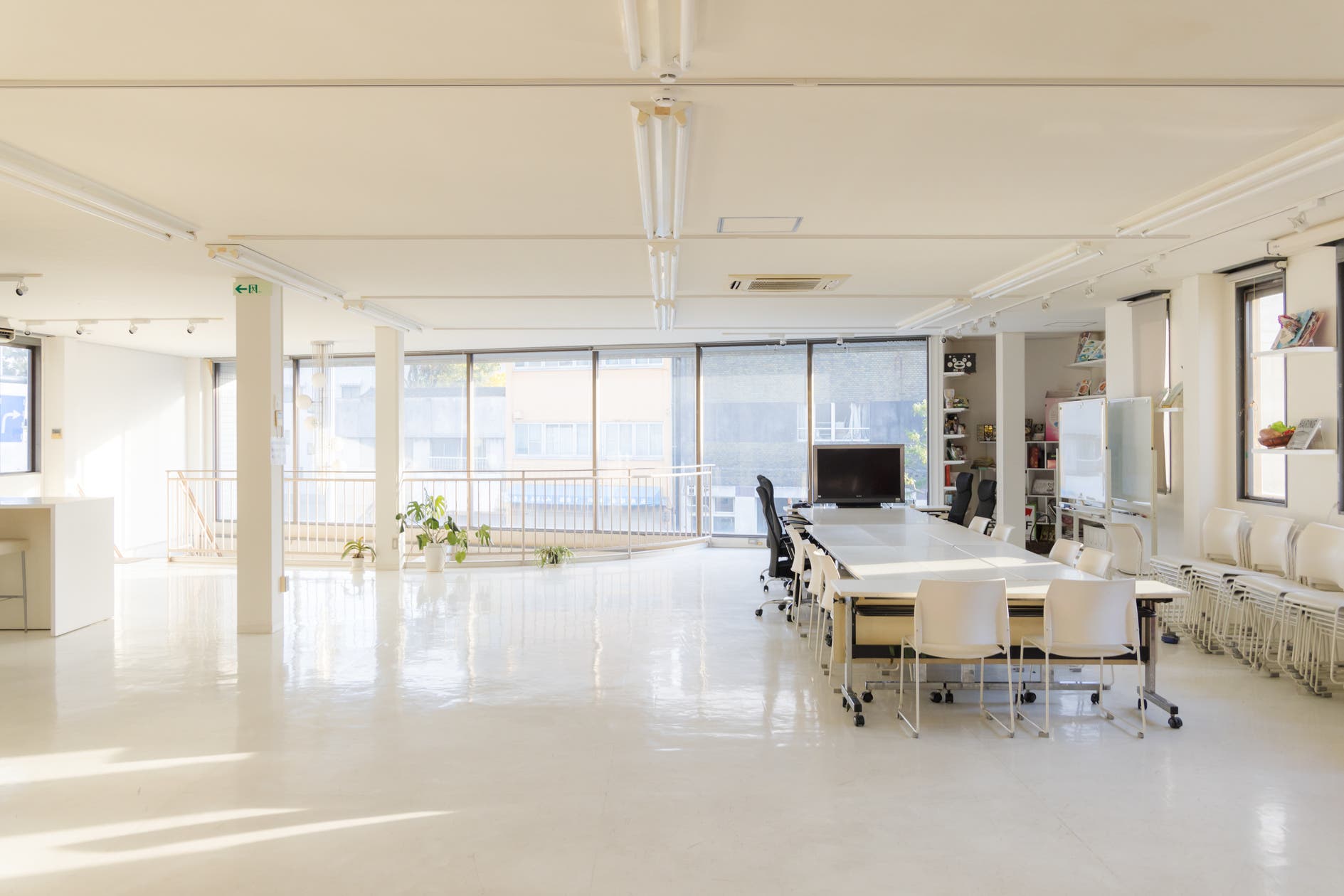 会議、講演会、料理撮影など多目的に使える第1キッチンの写真7