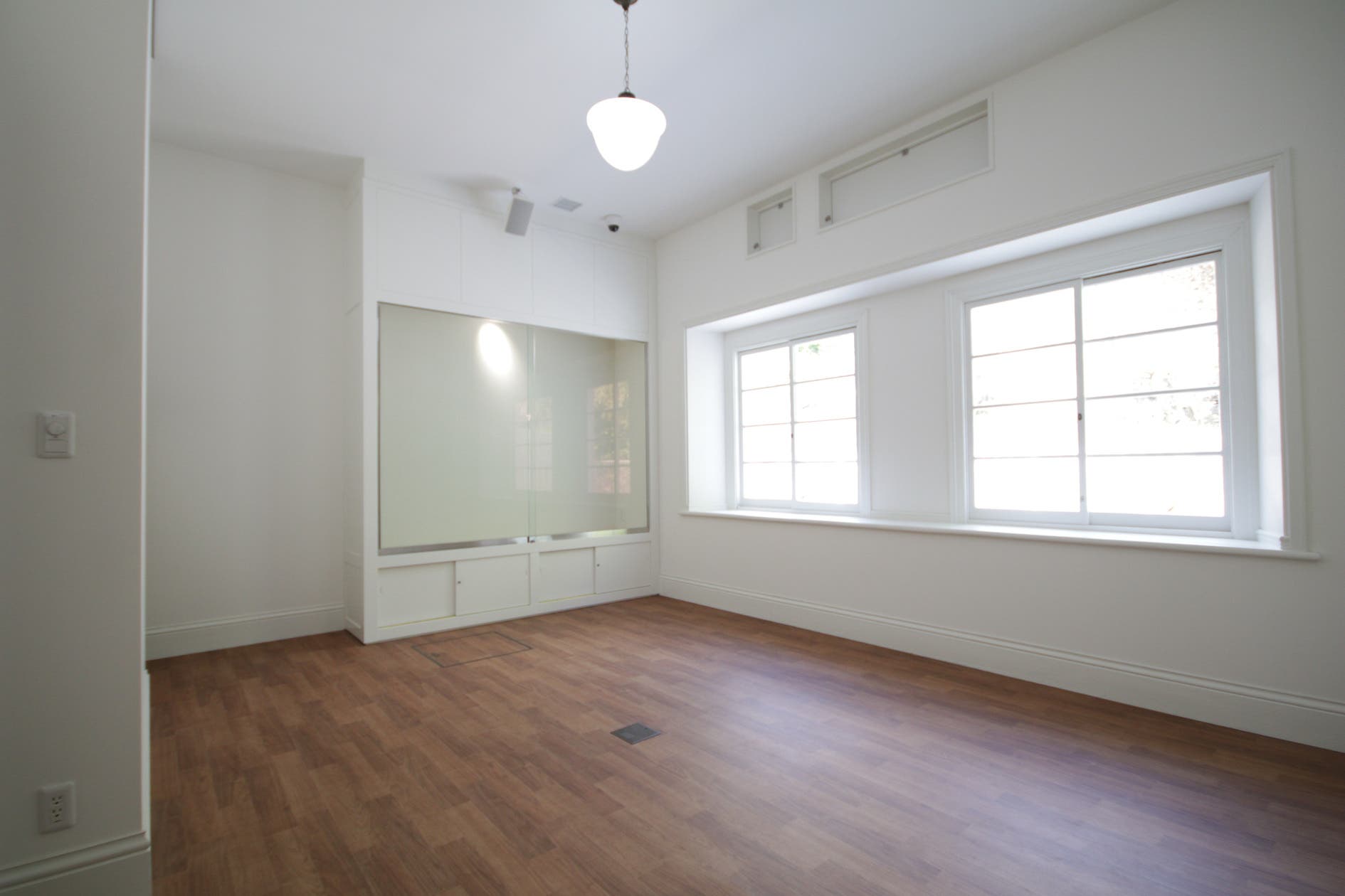 神戸 北野エリアにある異人館の歴史的建造物で特別な体験を～「神戸北野美術館」を貸切でフォトスペース・スタジオ利用！の写真11