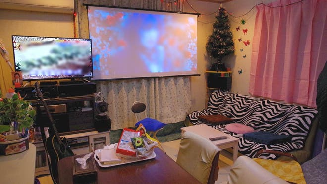 ☆自然光・ダウンライト【リビング】癒しくつろぎスペース(約10帖)★80インチスクリーン取付可能♪の写真1