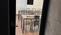 御徒町駅至近! プロジェクター、大きめホワイトボードシート完備! 会議・勉強会・上映会向きスペースの写真4