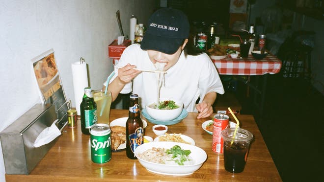 撮影利用におすすめ!!多国籍料理店。最大15人利用可能 駐車場2台付(軽1台・ハイエース1台可能)の写真2