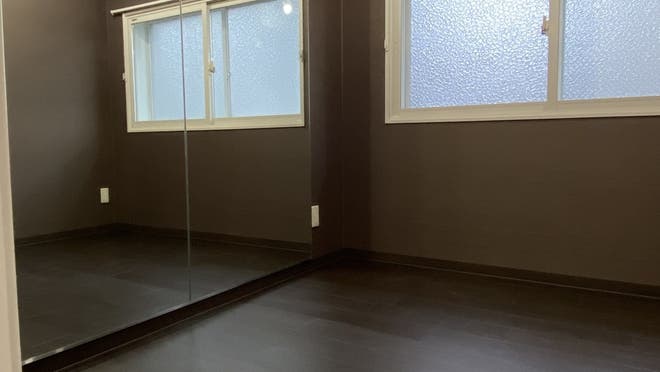 【Aスタジオ】<激安!>【新宿駅6番出口徒歩1分】激しいダンス・大声は禁止‼︎ヨガ・ピラティス・会議室等に!の写真1