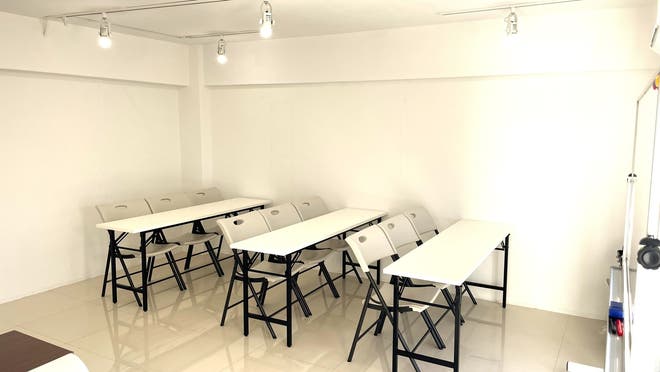 【C号室】<激安!>【新宿駅6番出口徒歩1分】駅近の貸会議室・セミナールームです!!の写真4