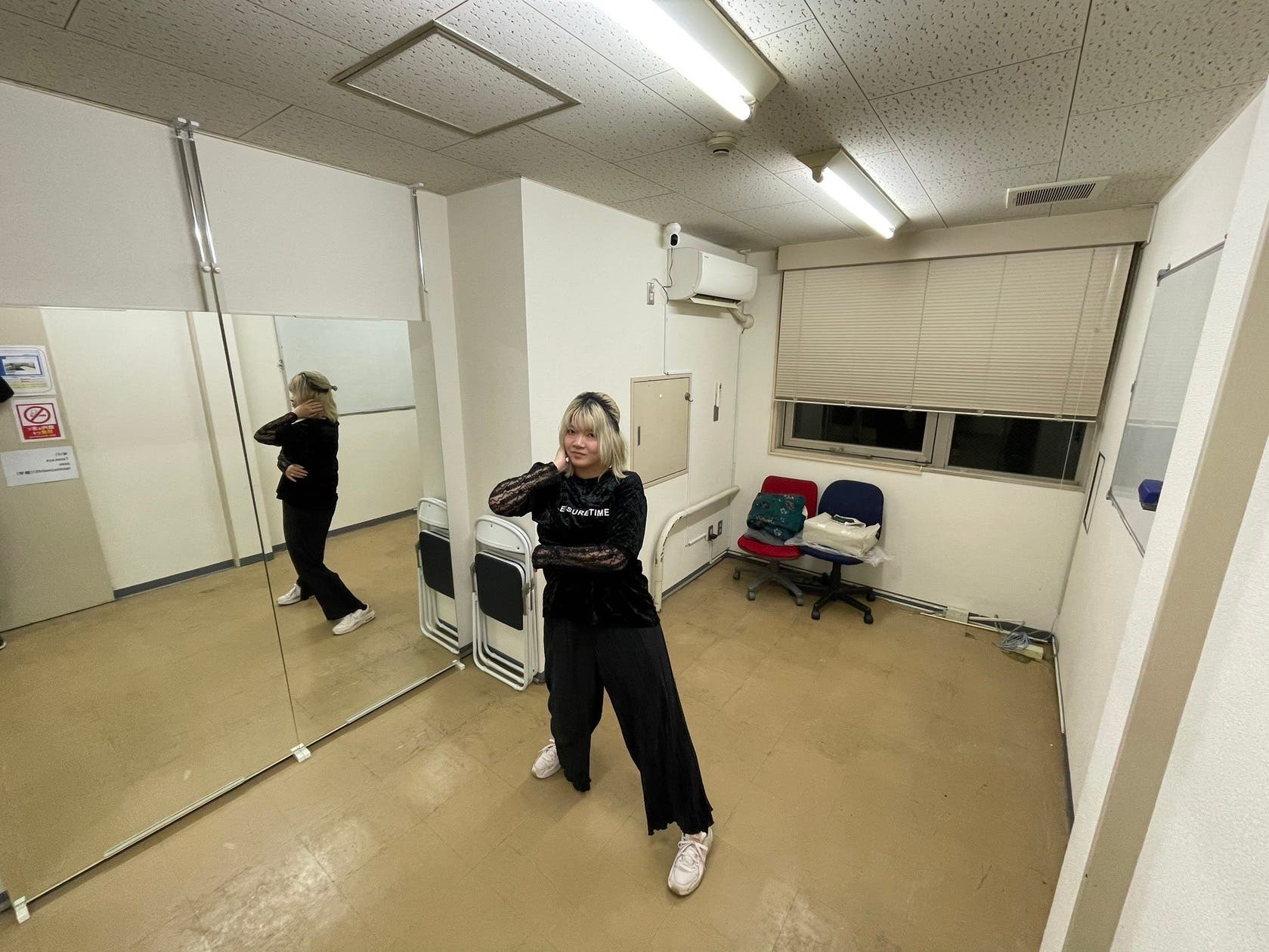 新宿駅徒歩4分圏内、THビル3階Bルーム　小会議室をリーズナブルにお貸しします！日当たり良好！の写真4