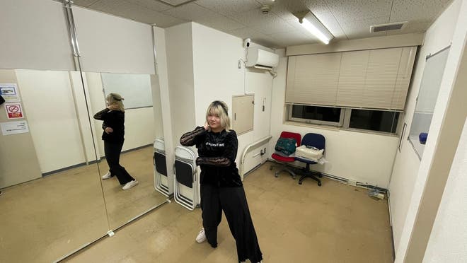 新宿駅徒歩4分圏内、THビル3階Bルーム 小会議室をリーズナブルにお貸しします!日当たり良好!の写真4