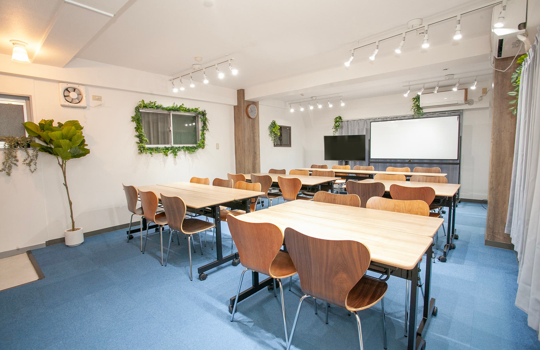 新宿三丁目駅徒歩3分!/最大28名/土足利用可！会議/セミナー/面接/懇親会/ボドゲ/女子会等/飲食お酒可/貸会議室KS9新宿の写真12